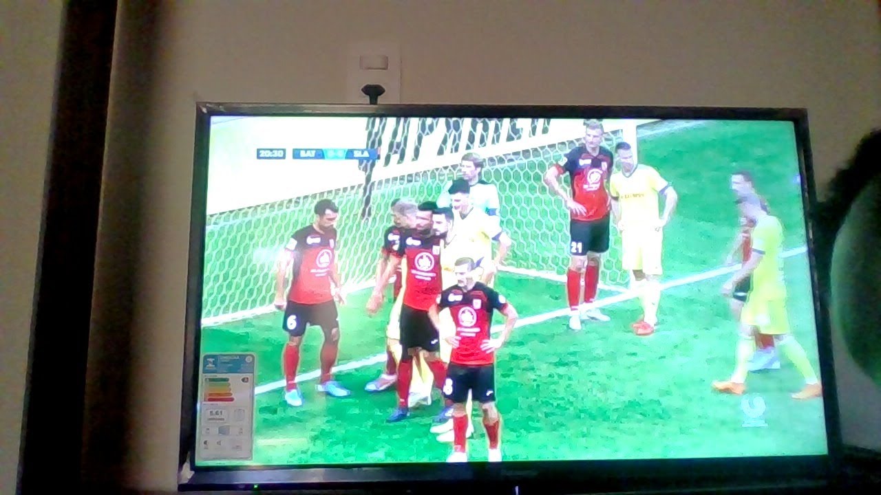 football BAT VS SLA - YouTube