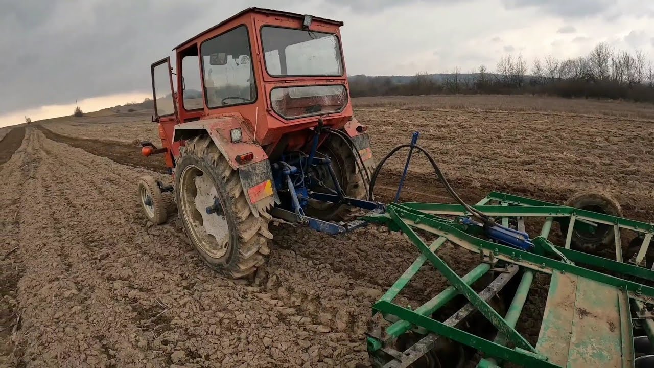Tractor-vlog-u650+Disc-Gdu-3.4-La Discuit pentru Ovăzul din anul 2022 ...