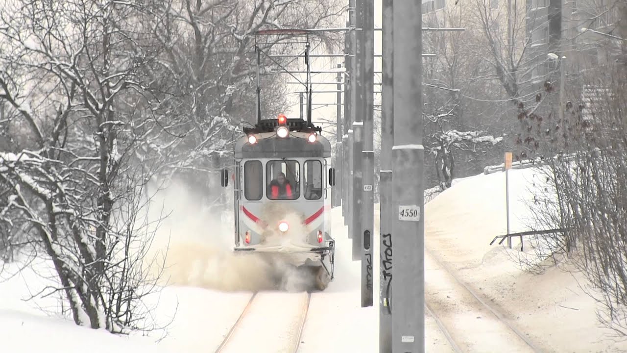 Снегоочиститель-трамвай Т18 / Snowplough tram T18 - YouTube