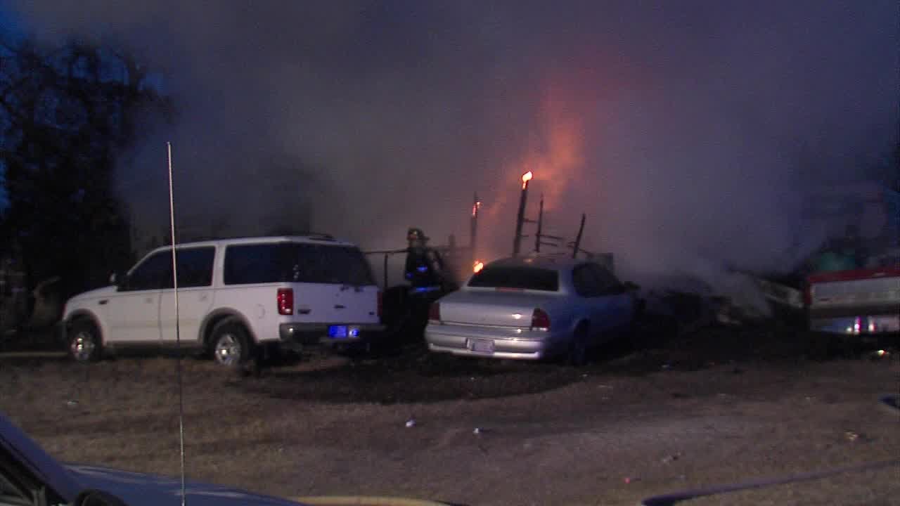 Sapulpa house fire - YouTube