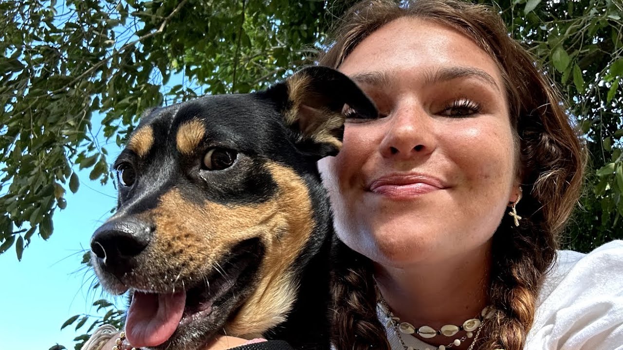 Lexi Hidalgo Surprises Scholarship Winners with $5,000🎉 - YouTube