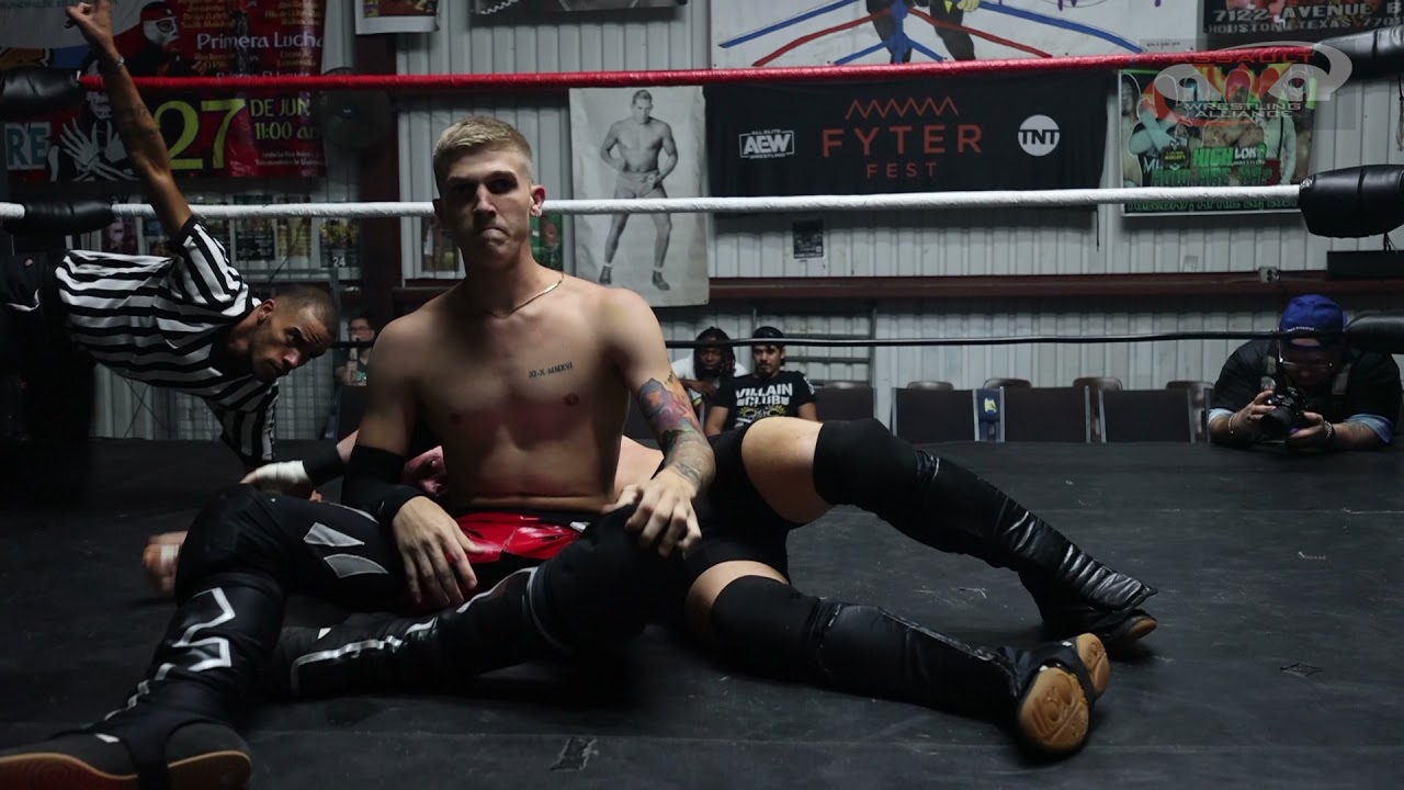 John Taylor Vs Justin Tyler - YouTube