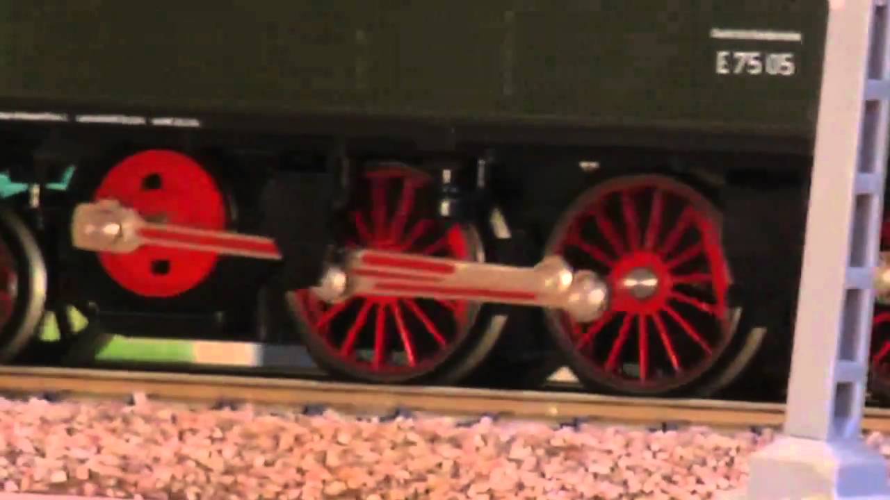 Baureihe E 75 Trix ( E75 05 DB ) 4/5 - YouTube