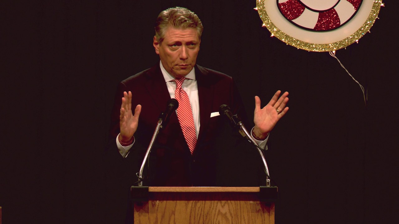 Devin Scillian receiving the 2016 Spirit of St. Nicholas Award - YouTube