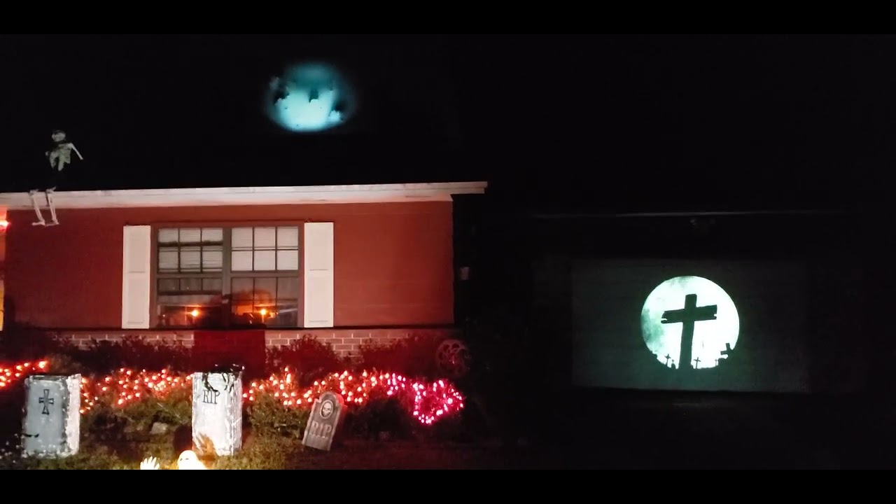 Simultaneous Rooftop and Garage Displays (AtmosFX) - YouTube