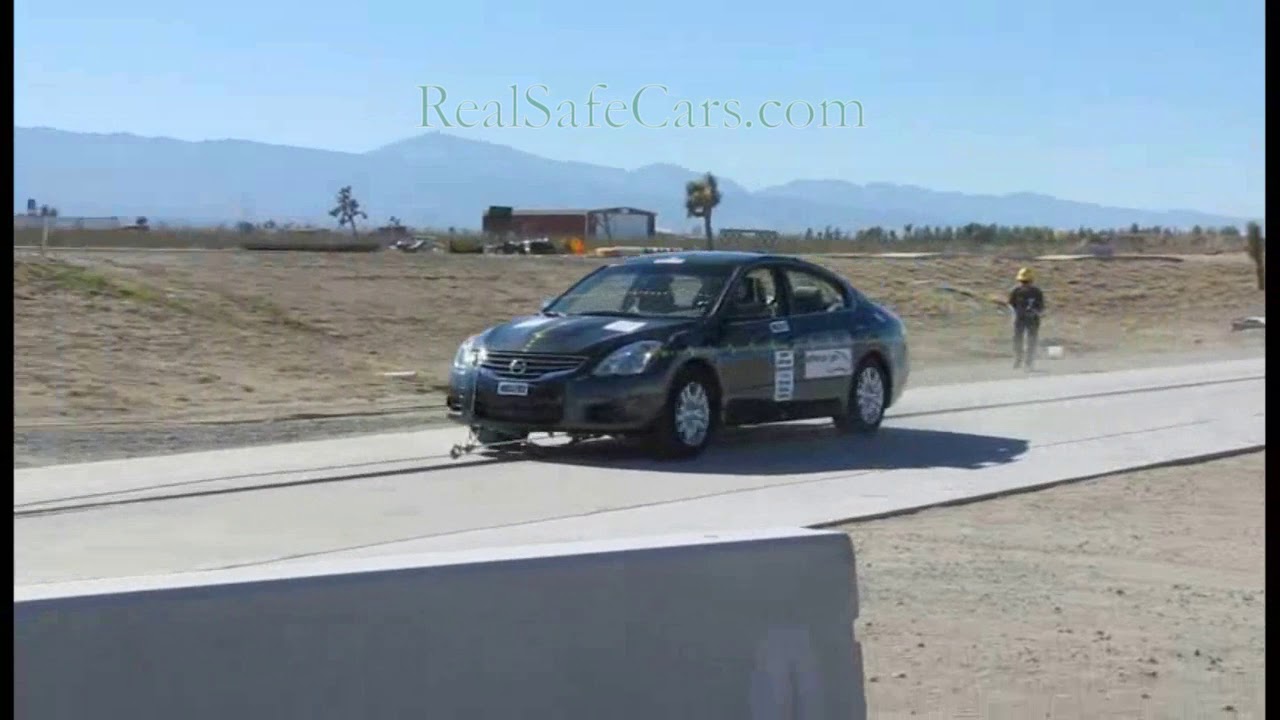 Nissan Altima (2010-2012) Crash Tests (Side-Pole, Front, Side) - YouTube