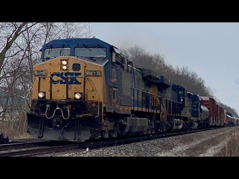 CSX 113 with amazing K5L leads M327 on a snowy 3/7/25 - YouTube
