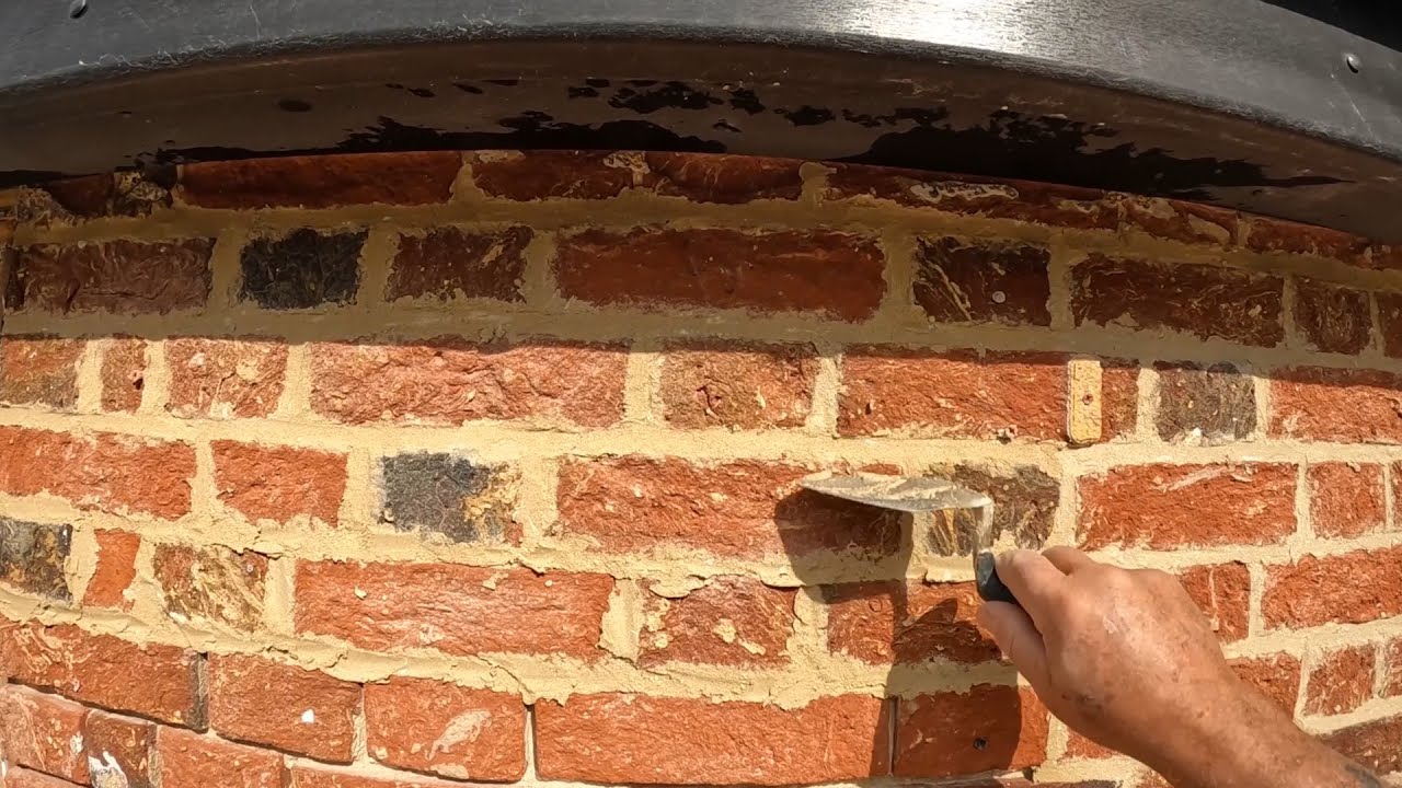 Repointing Brickwork on an Old Property Renovation Project - YouTube