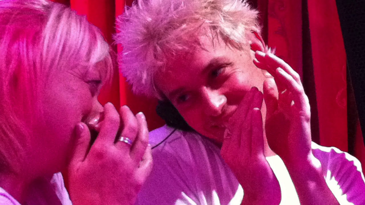 Stephen Cullis - Light On The Dark Side (Original Version) - YouTube