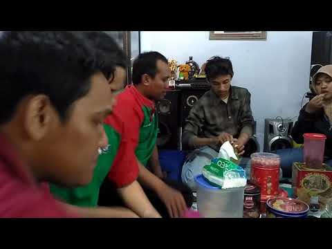 Kokang makan\
