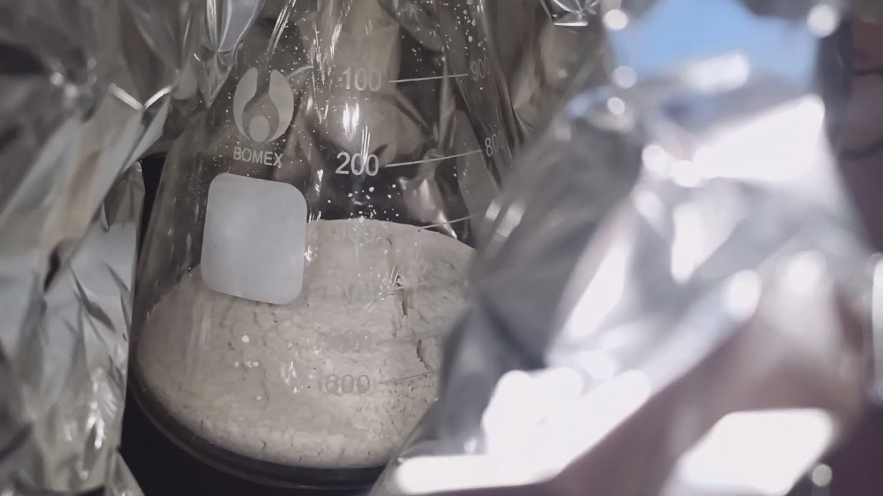 Dry Distilling Ammonia - YouTube
