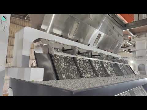 SG PET plastic sorting machine/color sorter machine - YouTube