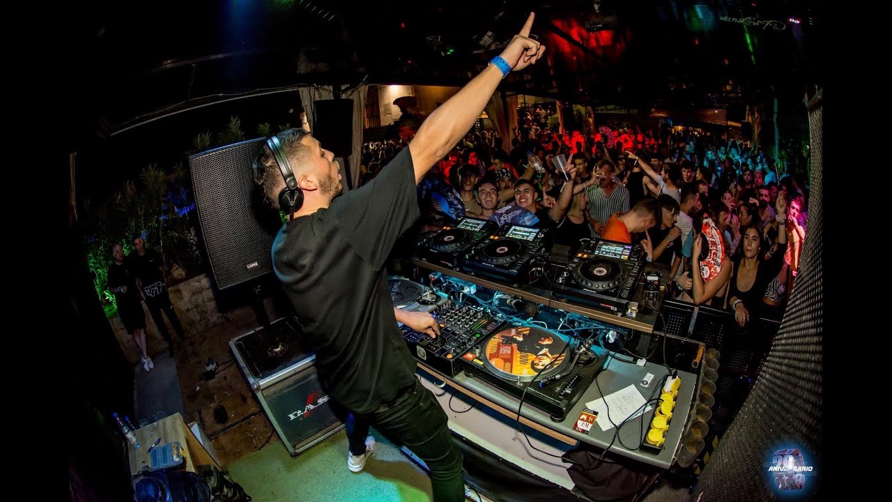 Lazaro @ Coliseum 29 ANIVERSARIO 10-09-22 - YouTube