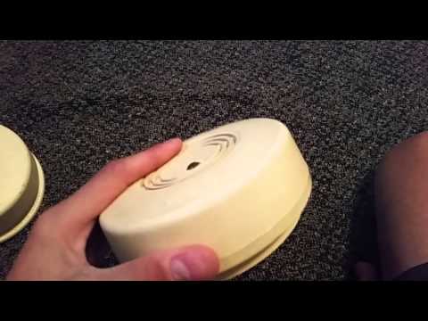 FireX FX1218 Smoke Alarm Demo - YouTube