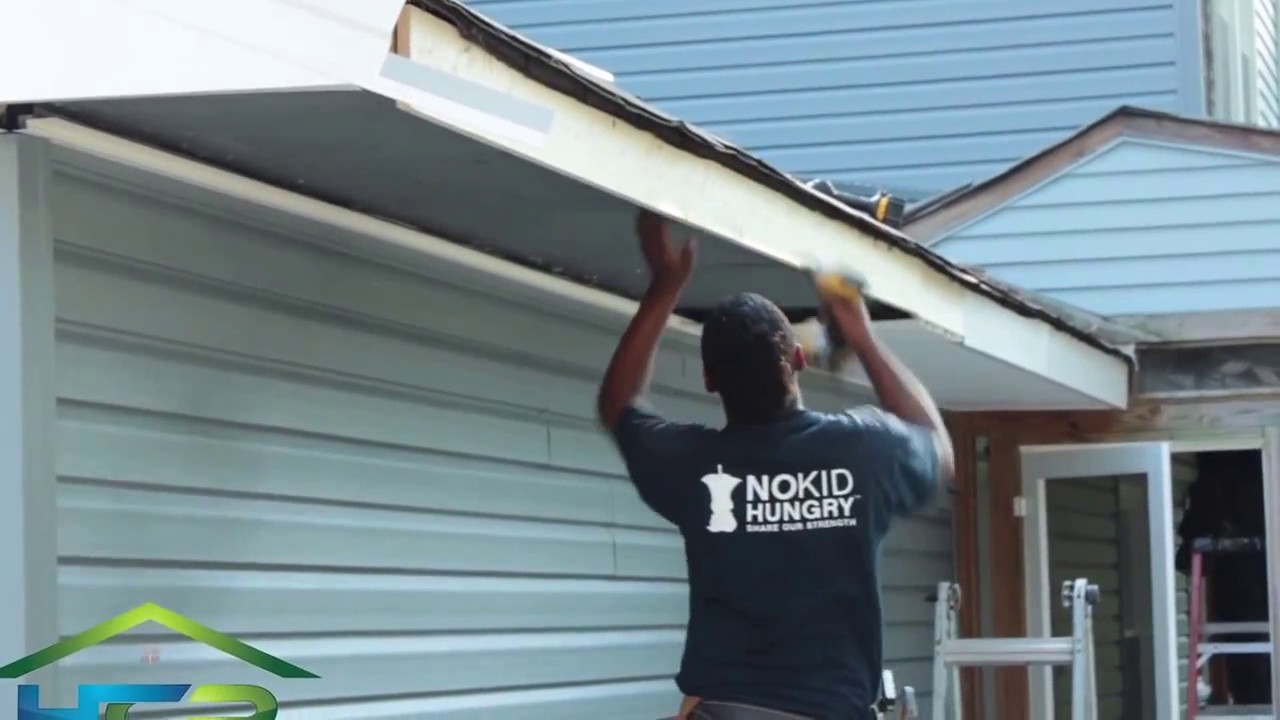 HCR Siding Crew in Action - YouTube