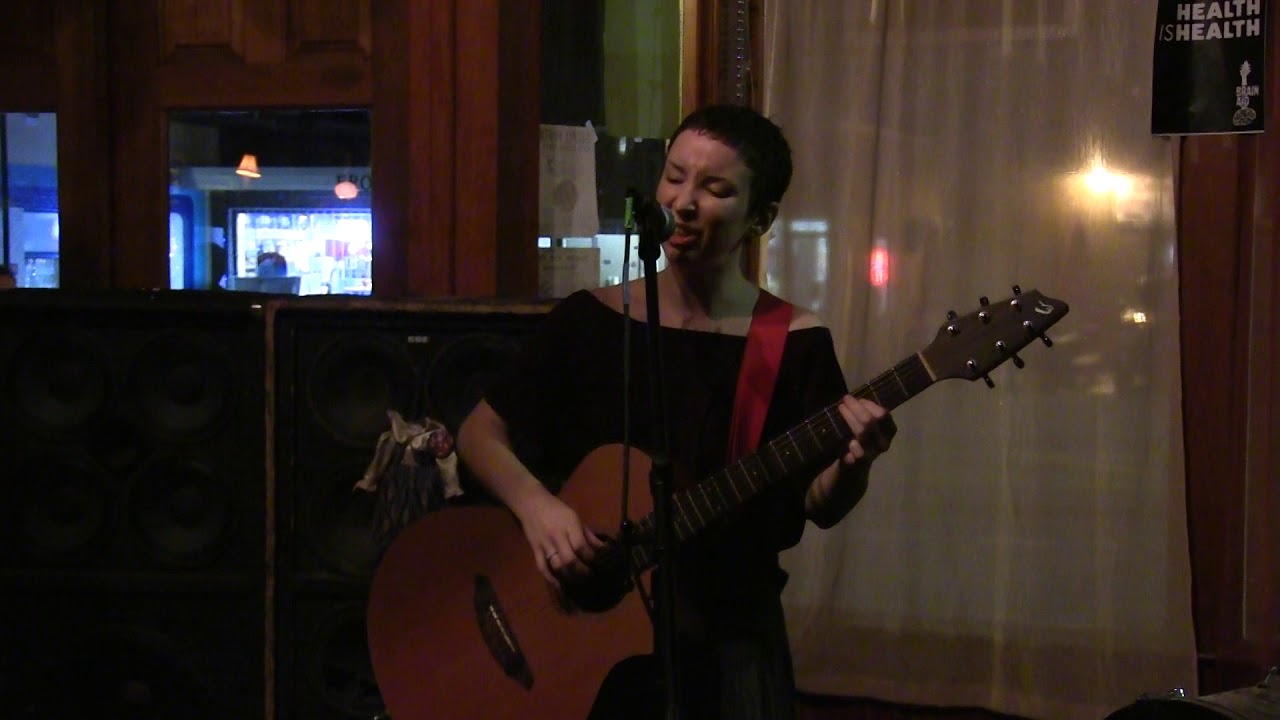 Lydia Sera @ Brain Aid Fest 2017 @ Little Kings - YouTube