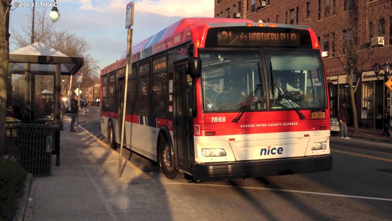 NICE Bus [Veolia]: Orion VII 3G CNG #1868 on the n21 @ Great Neck LIRR ...