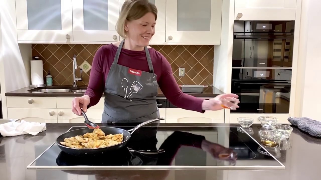 Miele Cooks - Quick Garlic Ginger Chicken - YouTube