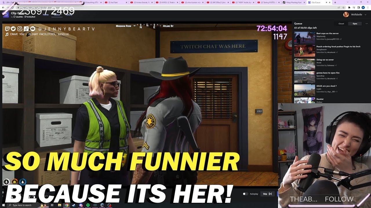 Wolfabelle CANNOT stop laughing at JennyBearTV's (AKA Peach's) Hotmic ...