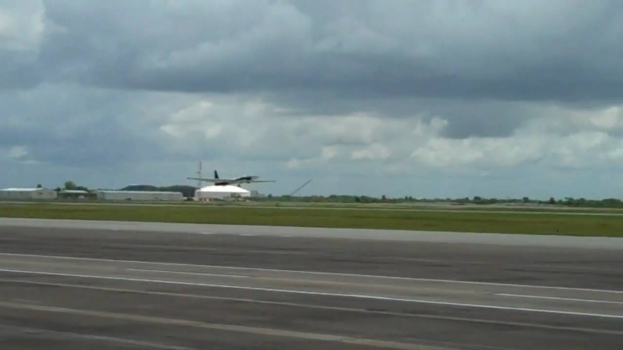 NASA 809 - ER-2 (U-2) Takeoff - Ellington Field - YouTube