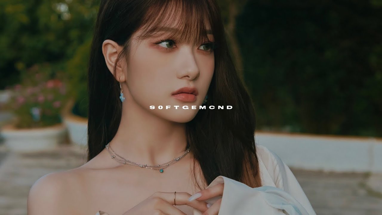 fromis_9 - rewind (sped up) - YouTube