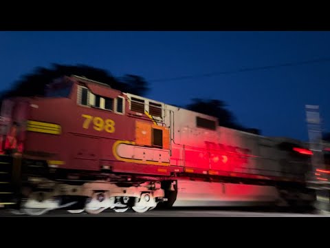 BNSF Warbonnet 798 in Hudson Ohio May 31, 2023. - YouTube