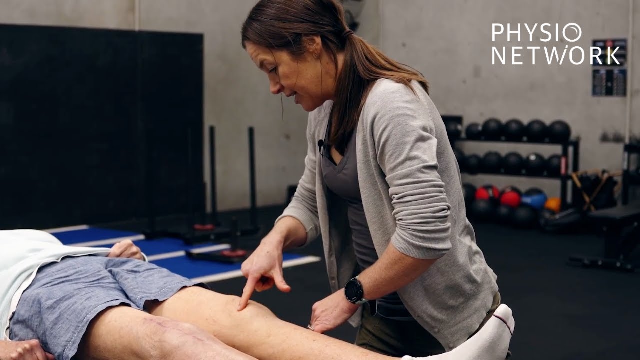 Assessing Joint Swelling in Knee Osteoarthritis | Sweep Test | Dr ...