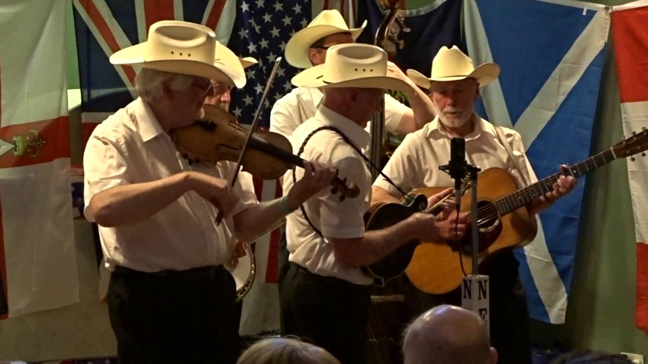 New Essex Bluegrass Band - Lonesome moonlight waltz - YouTube