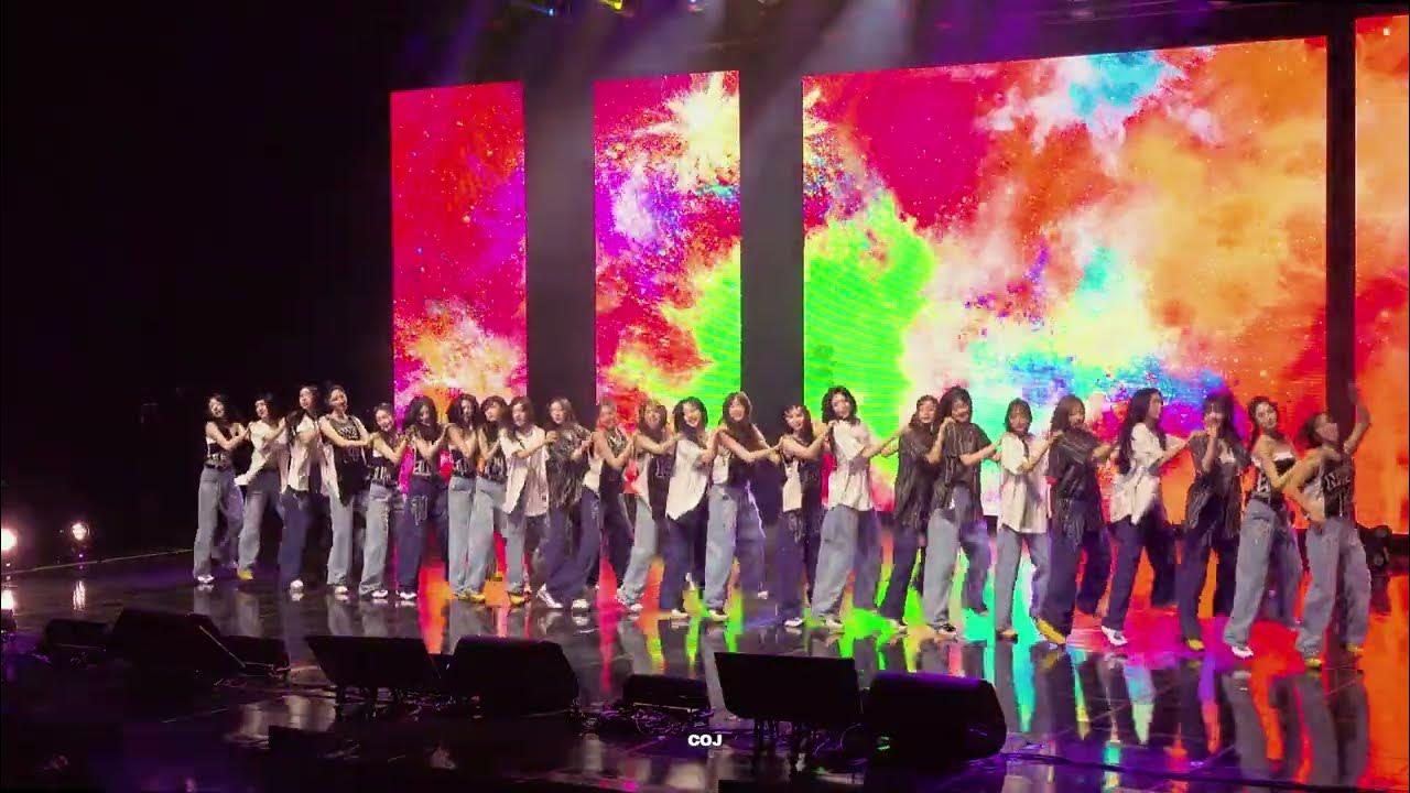 [4K] 트리플에스 'Colorful' 단체 직캠 : Day1 tripleS FAN-CON [Girls never stop] 240706 - YouTube