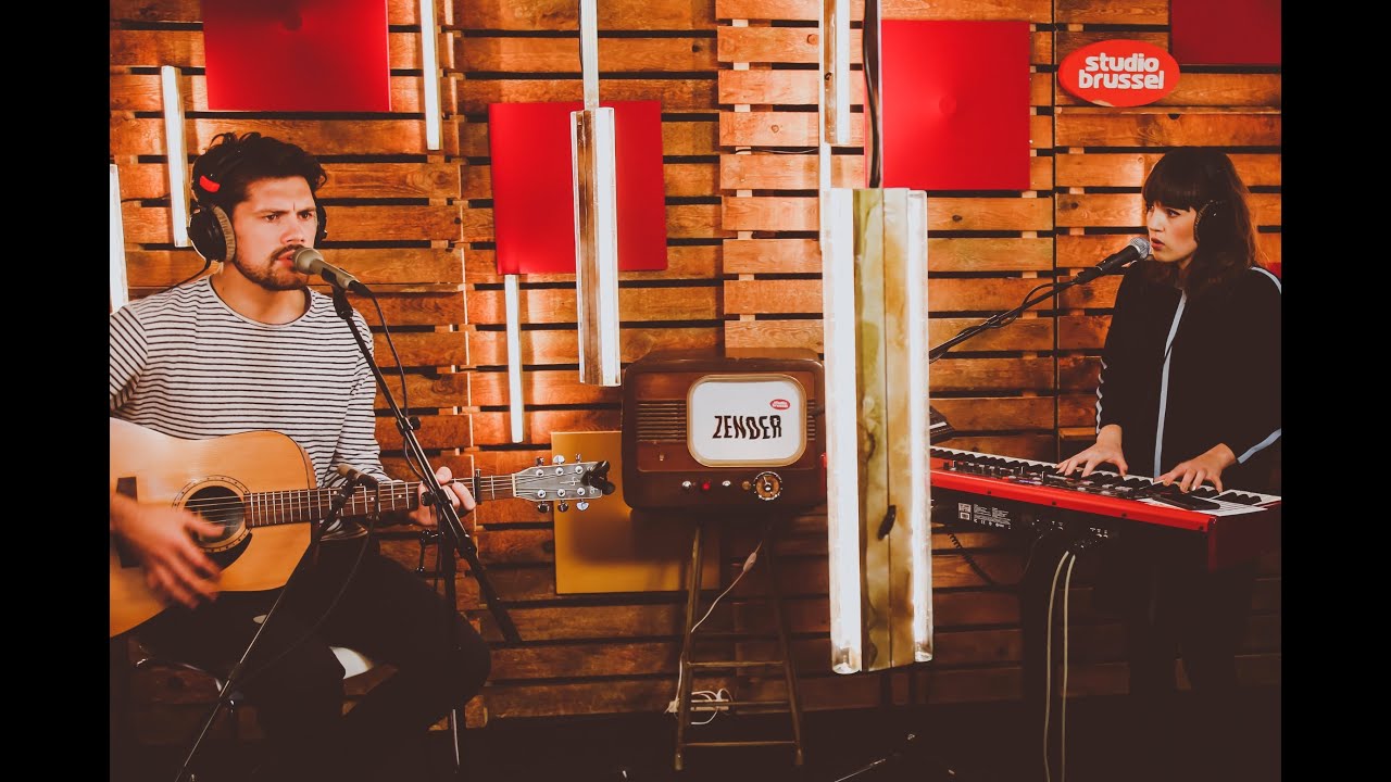 Oh Wonder - Drive (live) - YouTube