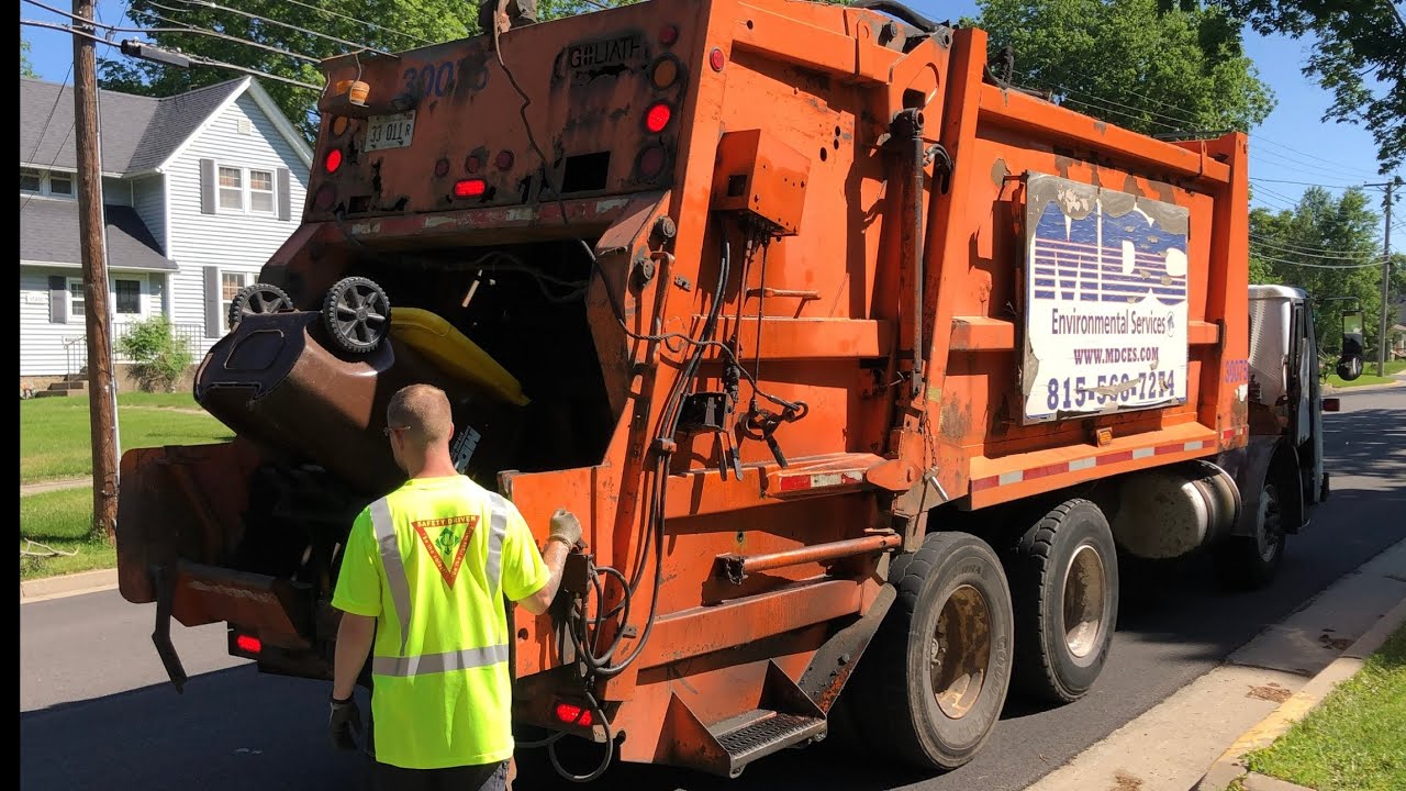 MDC EzPack Goliath Rear Loader Garbage Truck on Recycle - YouTube