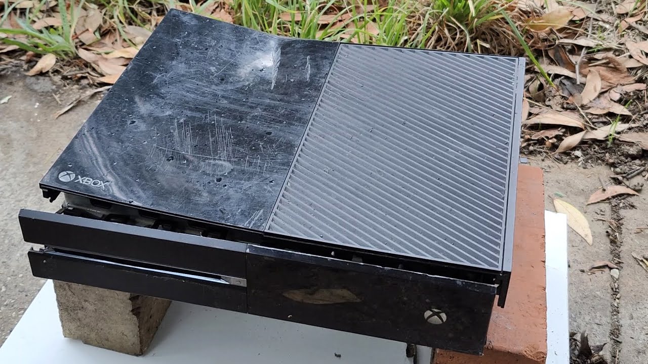 Smash Xbox One Console - YouTube