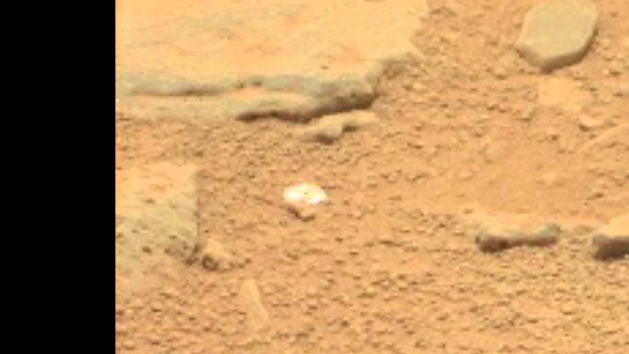 CD on Mars? Strange Bright Disc photographed by Mars Curiosity Rover ...