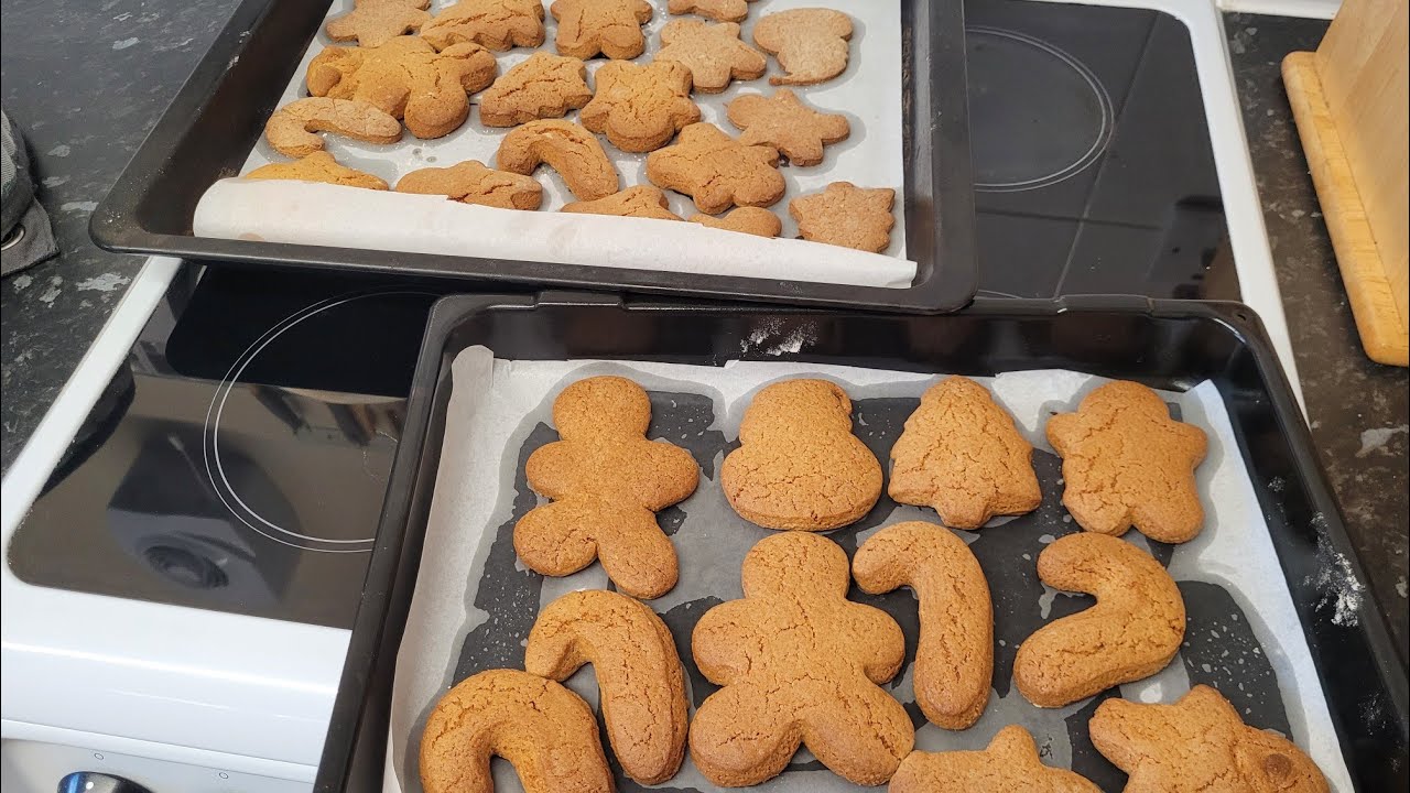 Gingerbread men - YouTube