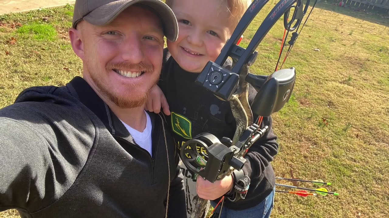 Bear Cruzer Lite (Youth bow) Review - YouTube