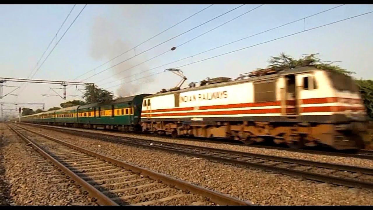 Fastest Garib Rath Train blasting at 130 kmph - YouTube