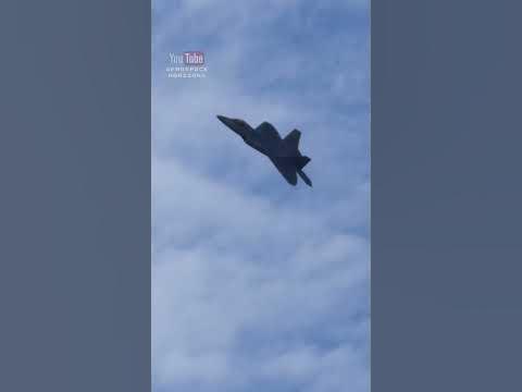 F-22 TACTICAL PITCH! #airforce #f22 #f22raptor #aviation #airshow #topgun #military #shorts ...