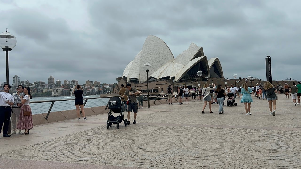 Opera House, Sydney - Walking Tour - YouTube