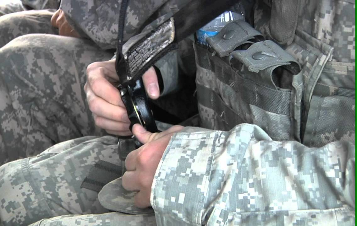 Military Police ride the UH-60 Blackhawk - YouTube