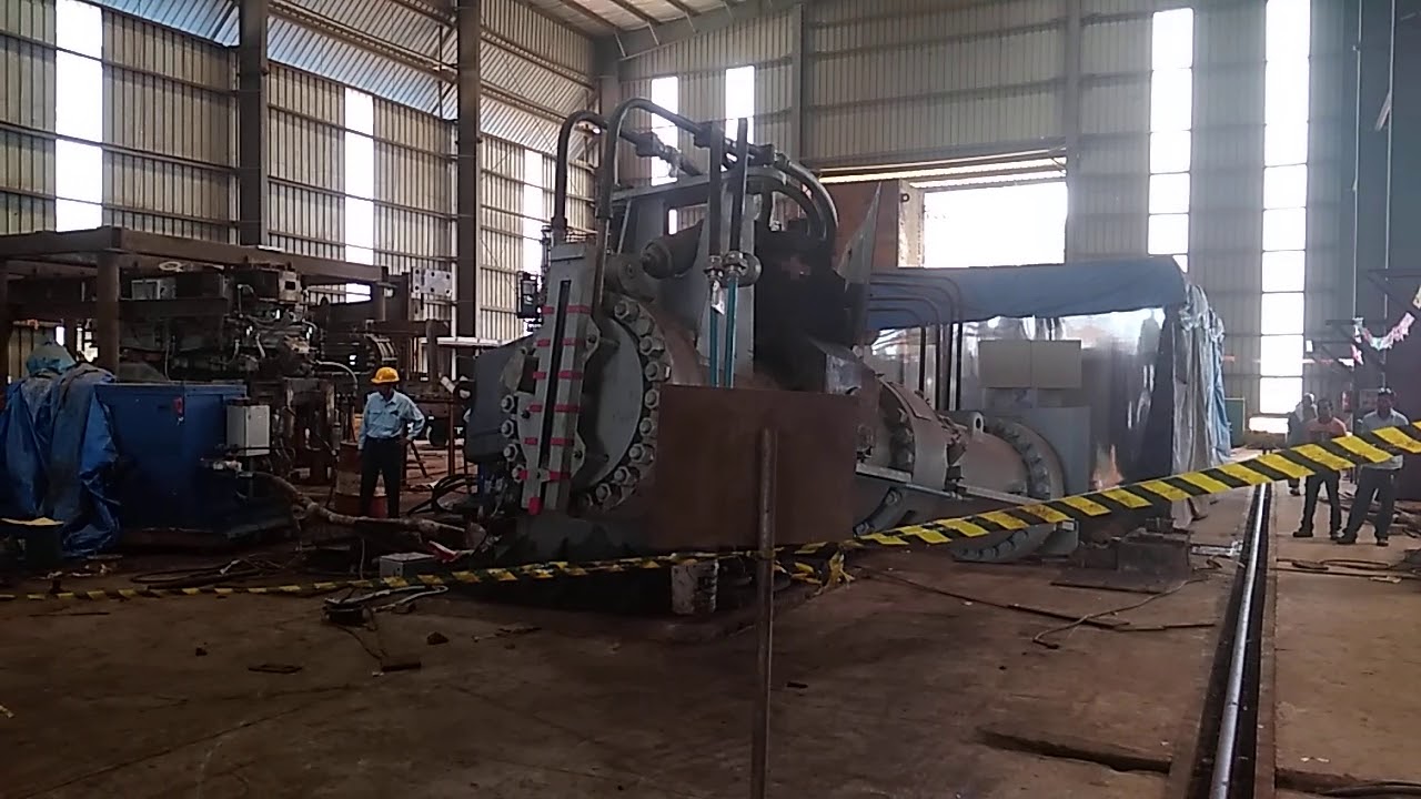 Cast house equipment Mud Gun testing - YouTube