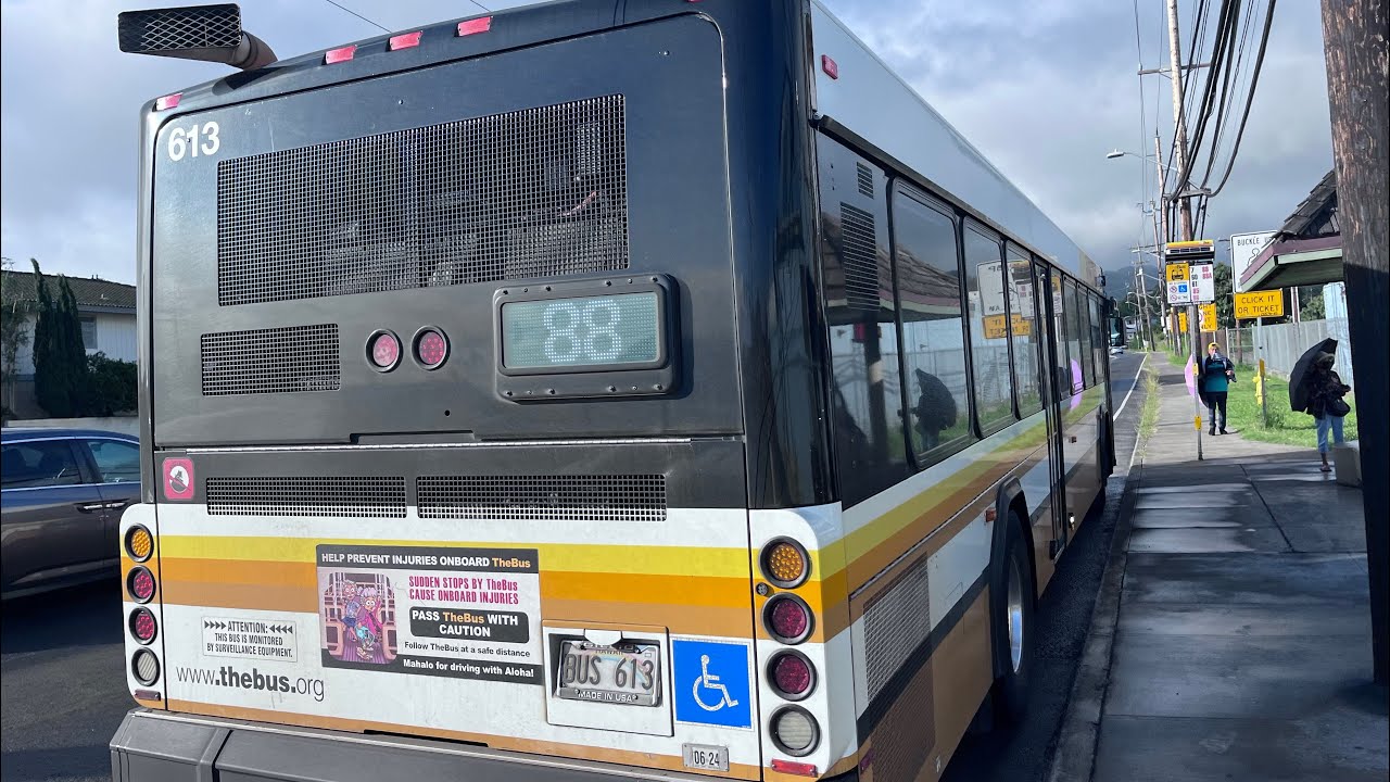 Honolulu Bus #613 Route 88 - YouTube