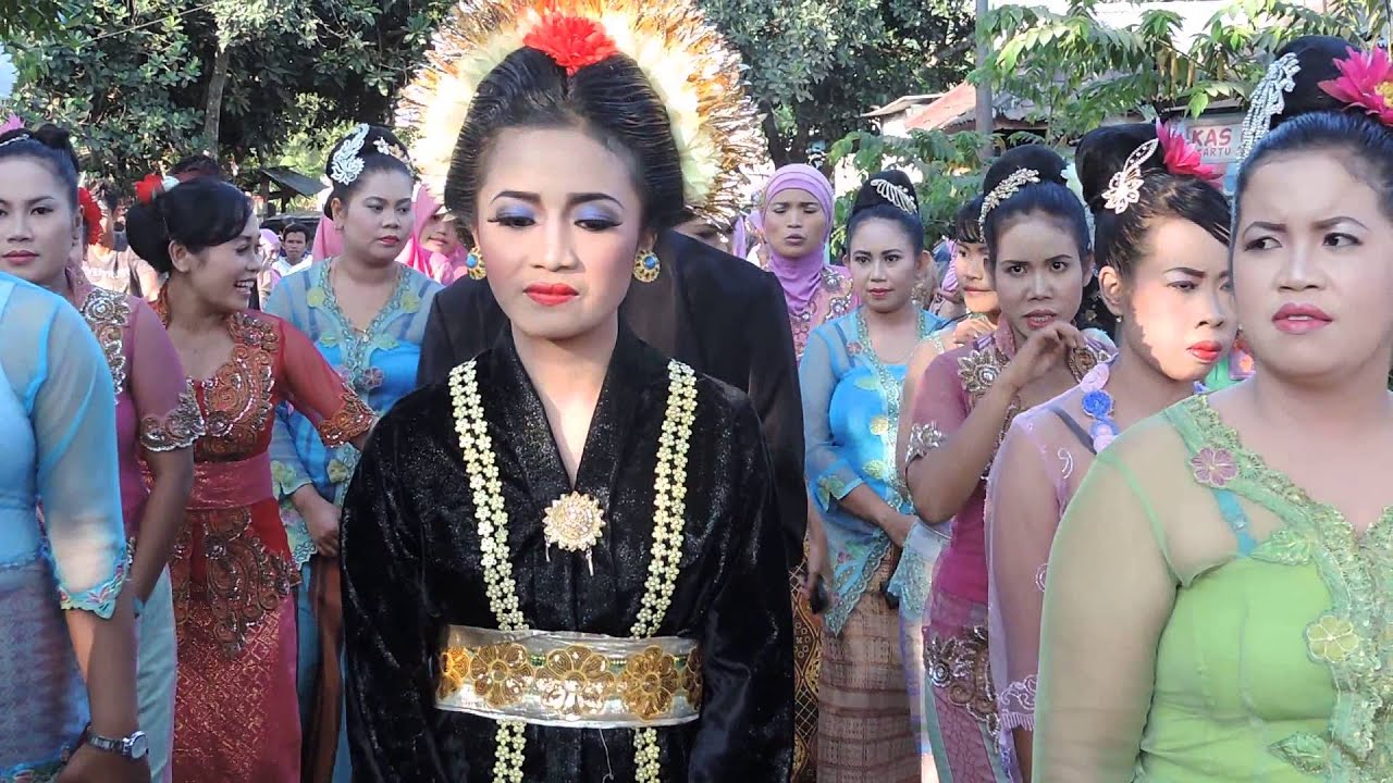 Adat Sasak - Nyongkolan - YouTube