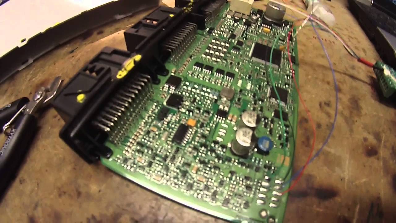 Upa-Usb vs Cas4 BMW with MC9S12XEP100(5M48H) - YouTube