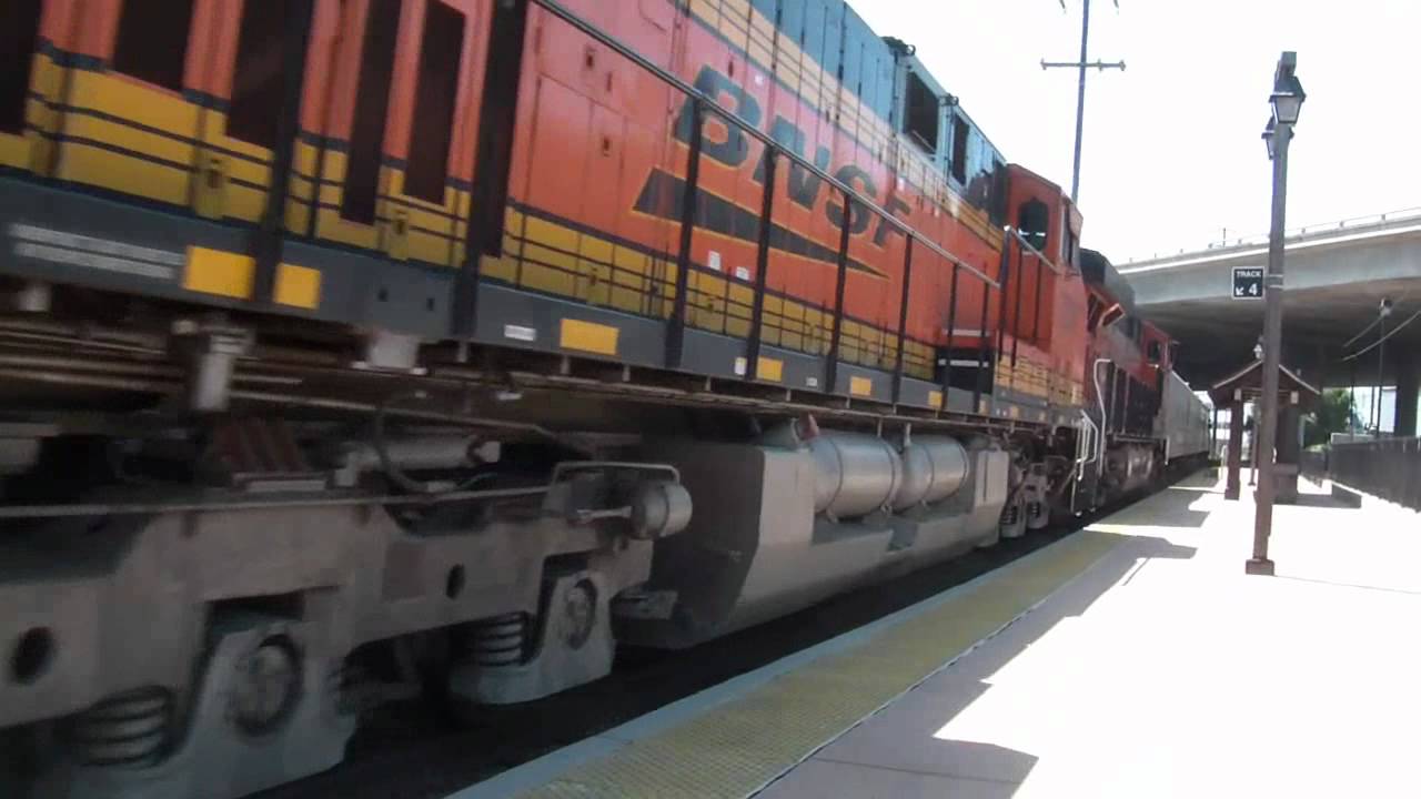 Ringling Brothers Circus Train Through Old Town HD - YouTube