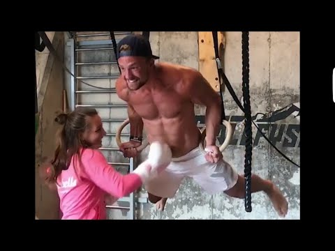 GUT PUNCHES X.O 🐼...(1.6)