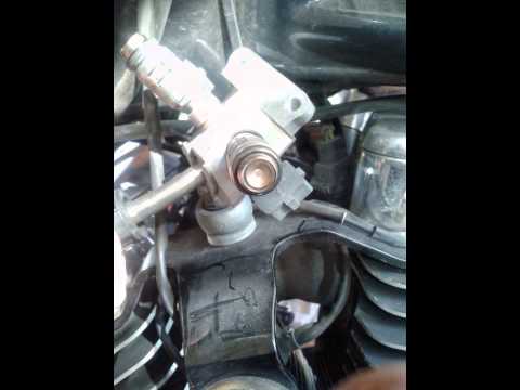 2003 Harley Road King Fuel Injection Inspection - YouTube