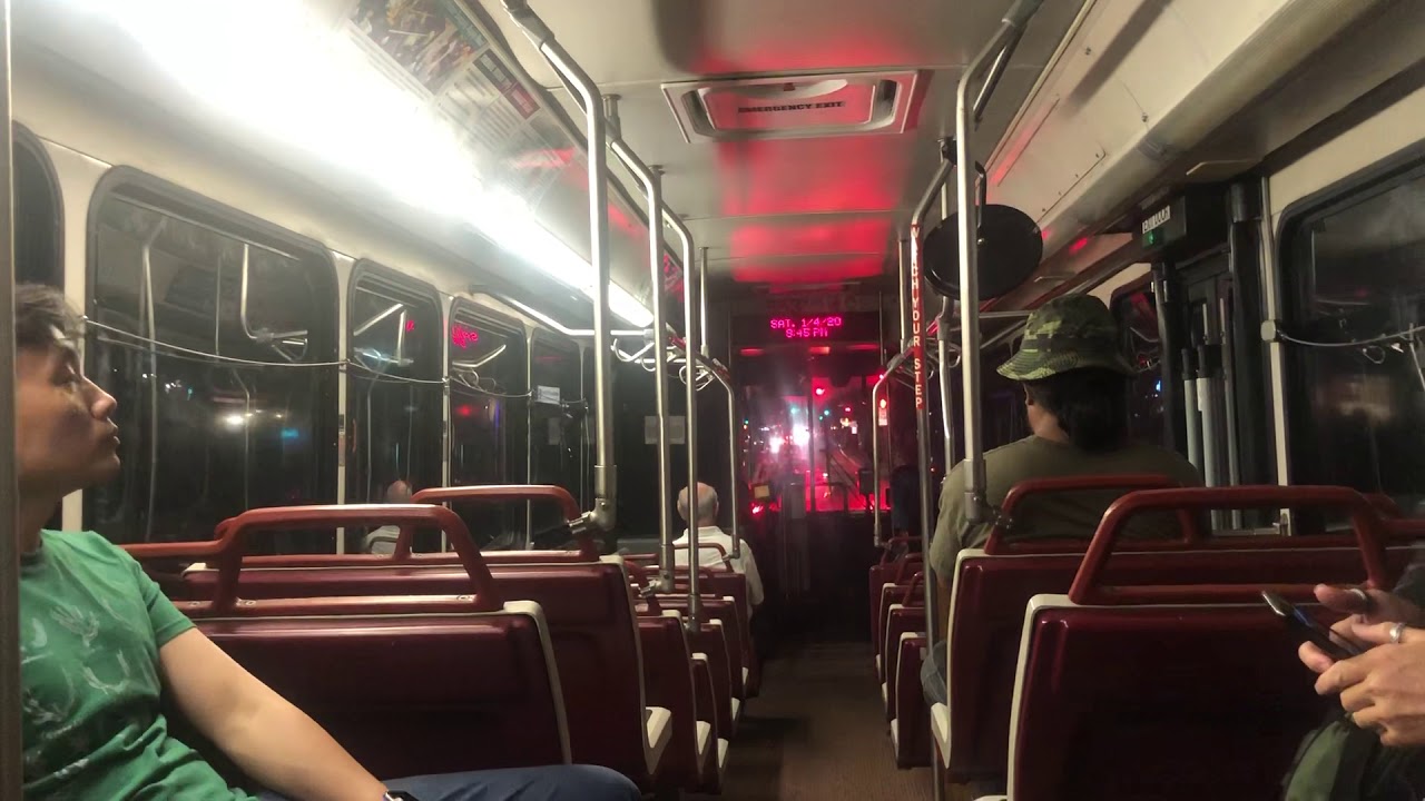 Honolulu Bus #553 Route 19 - YouTube