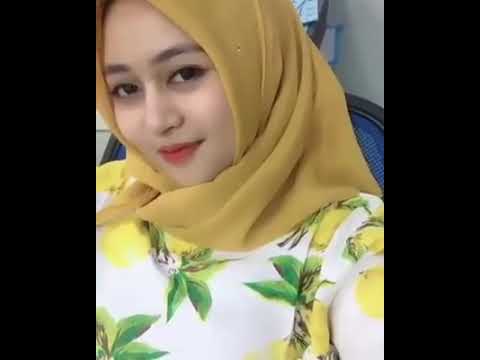 Manis cantik menggoda