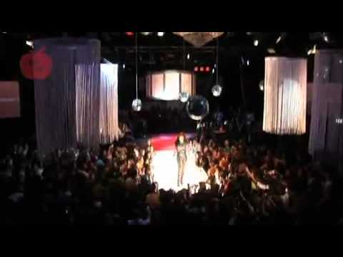 Apple Bottom Jeans Fashion Show