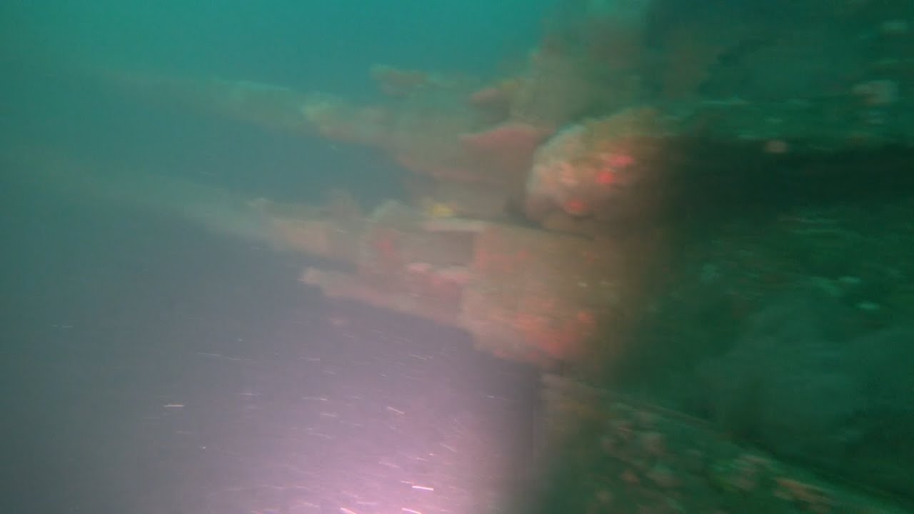 HMCS Yukon Dive - YouTube
